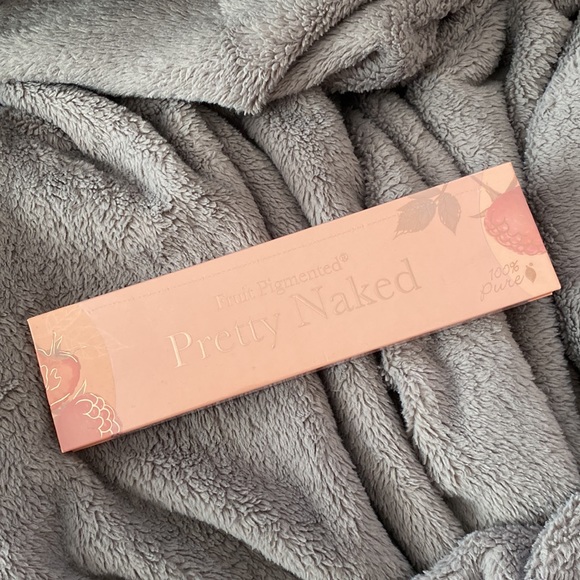 100% Pure | Makeup | 0 Pure Pretty Naked Palette New With Seal | Poshmark